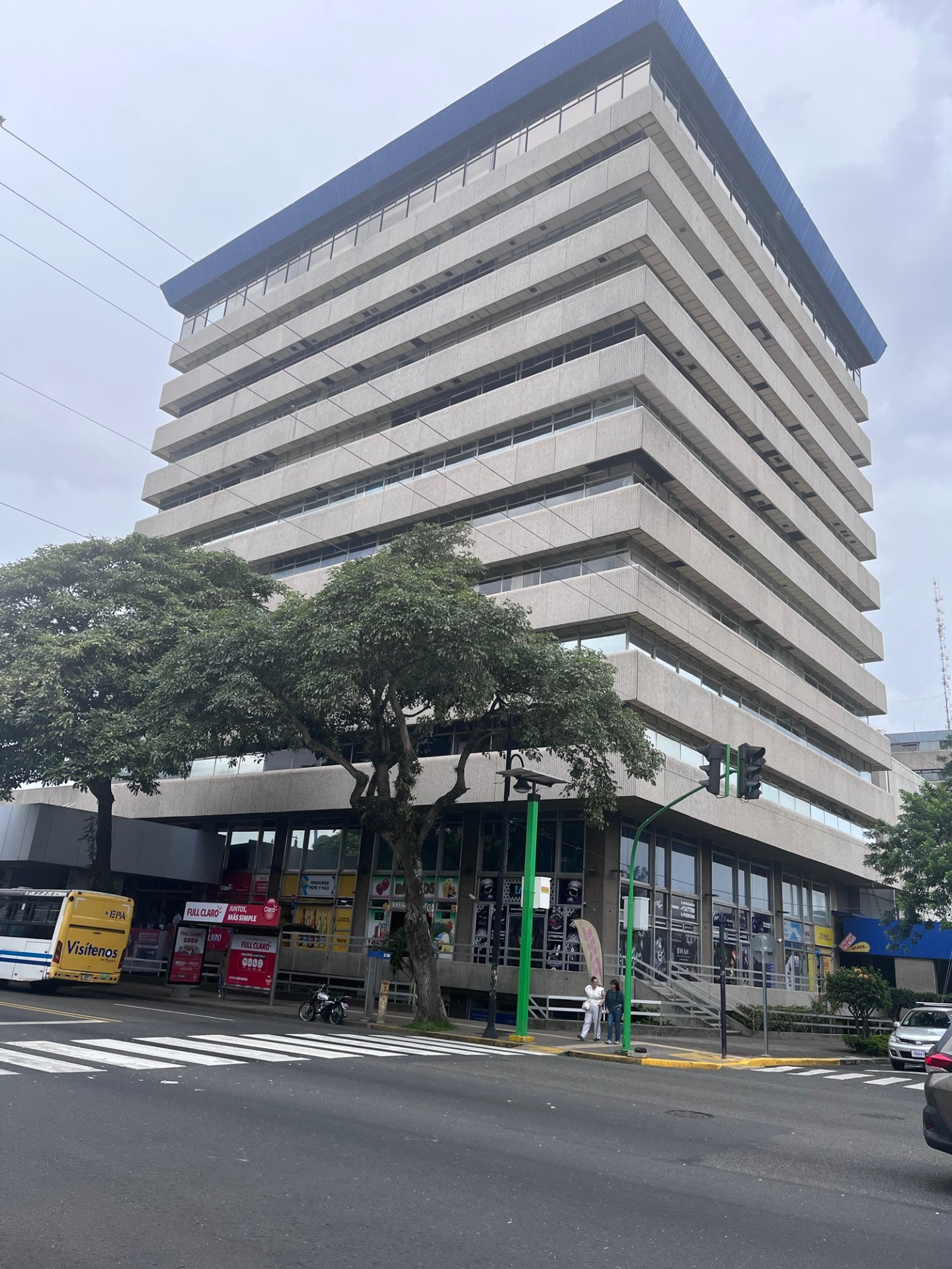 Edificio Centro Colón, Paseo Colón, Merced, San José, 1976. | Mi Costa ...